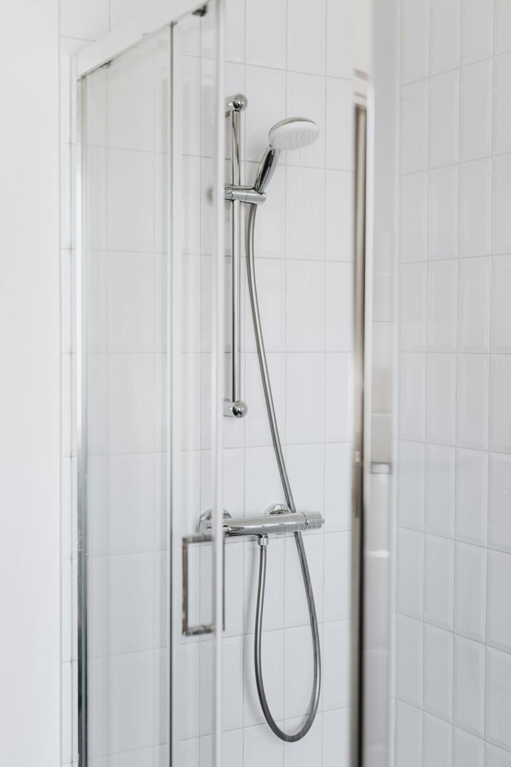 Professional Walk-in Shower Installation Mobile, AL | Expert Walk-in ...